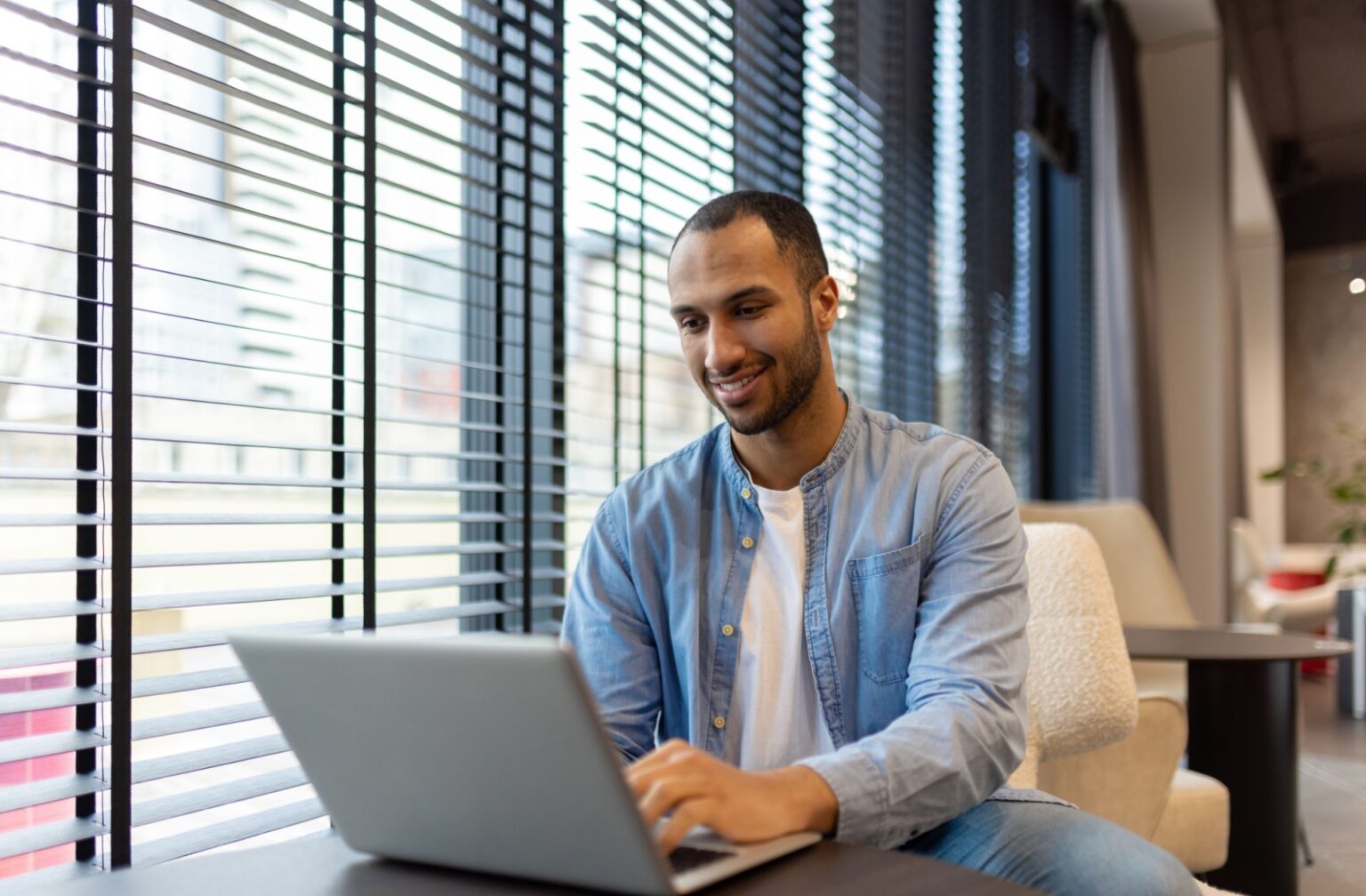 Why Do My Eyes Unfocus Randomly? | Novato | Total Vision